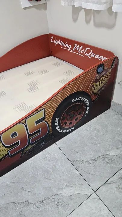 Cama infantil Hot Wheels com iluminação LED - Camas e Colchões - Centro ...