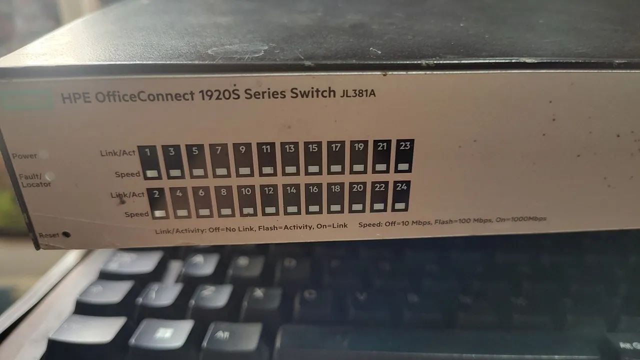 Switch 24 portas gigabit gerenciável HP aruba 1920S - jl381 ...