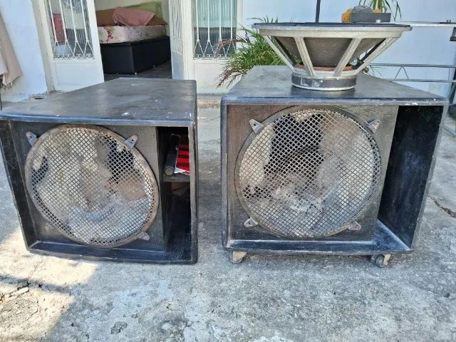 "caixa sub grave 18 polegadas" no Brasil