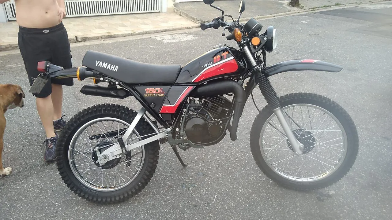 Motos YAMAHA DT no Brasil