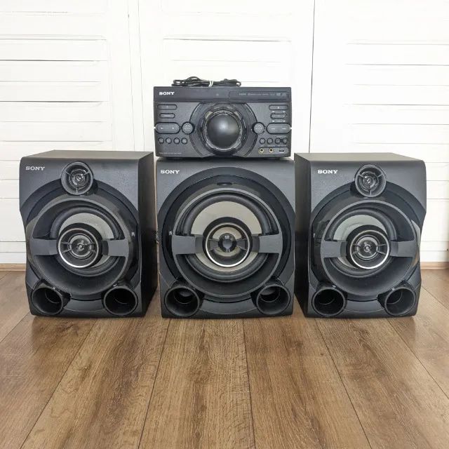 Sistema de Som Sony CD + Bluetooth + Karaoke + DVD + Guitarra MHC-M80D ...