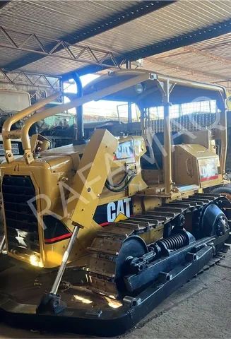 "trator cat" no Brasil