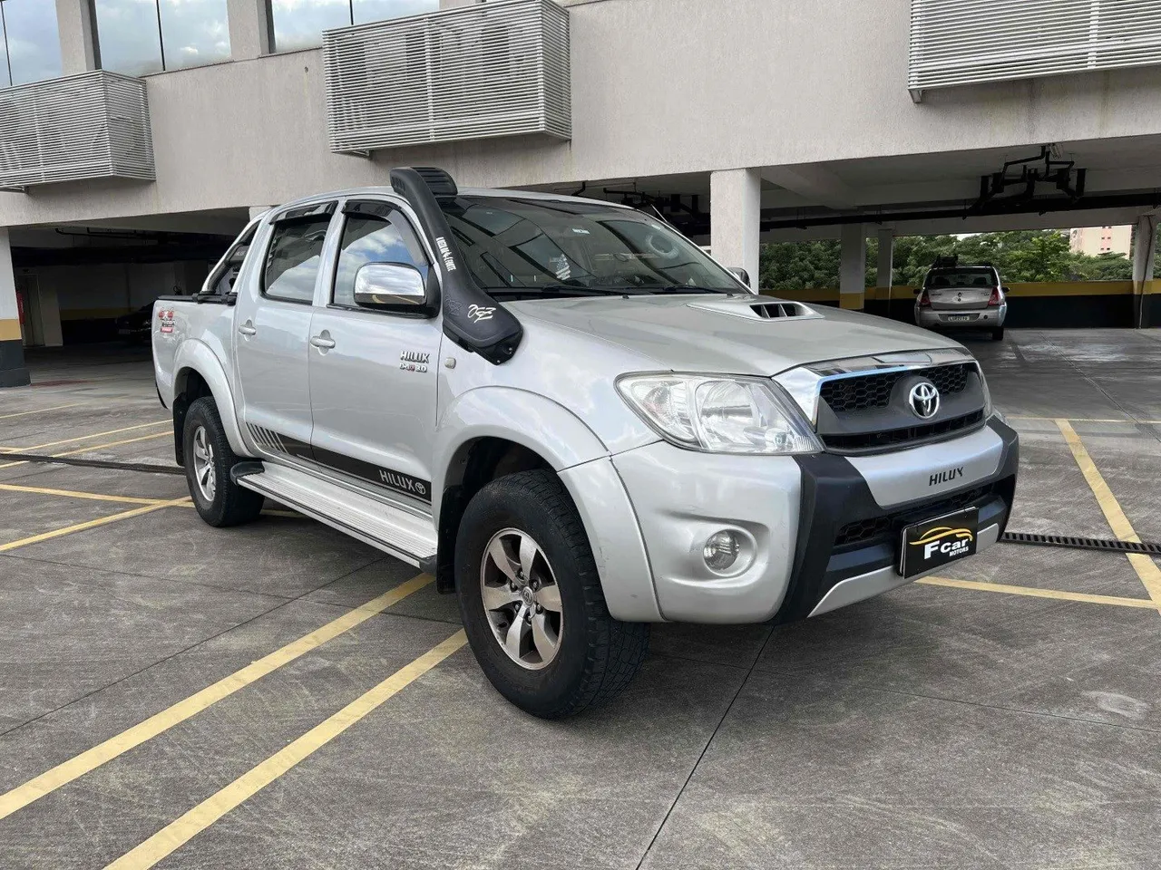 "toyota hilux 2010" - Carros Usados e Novos à venda