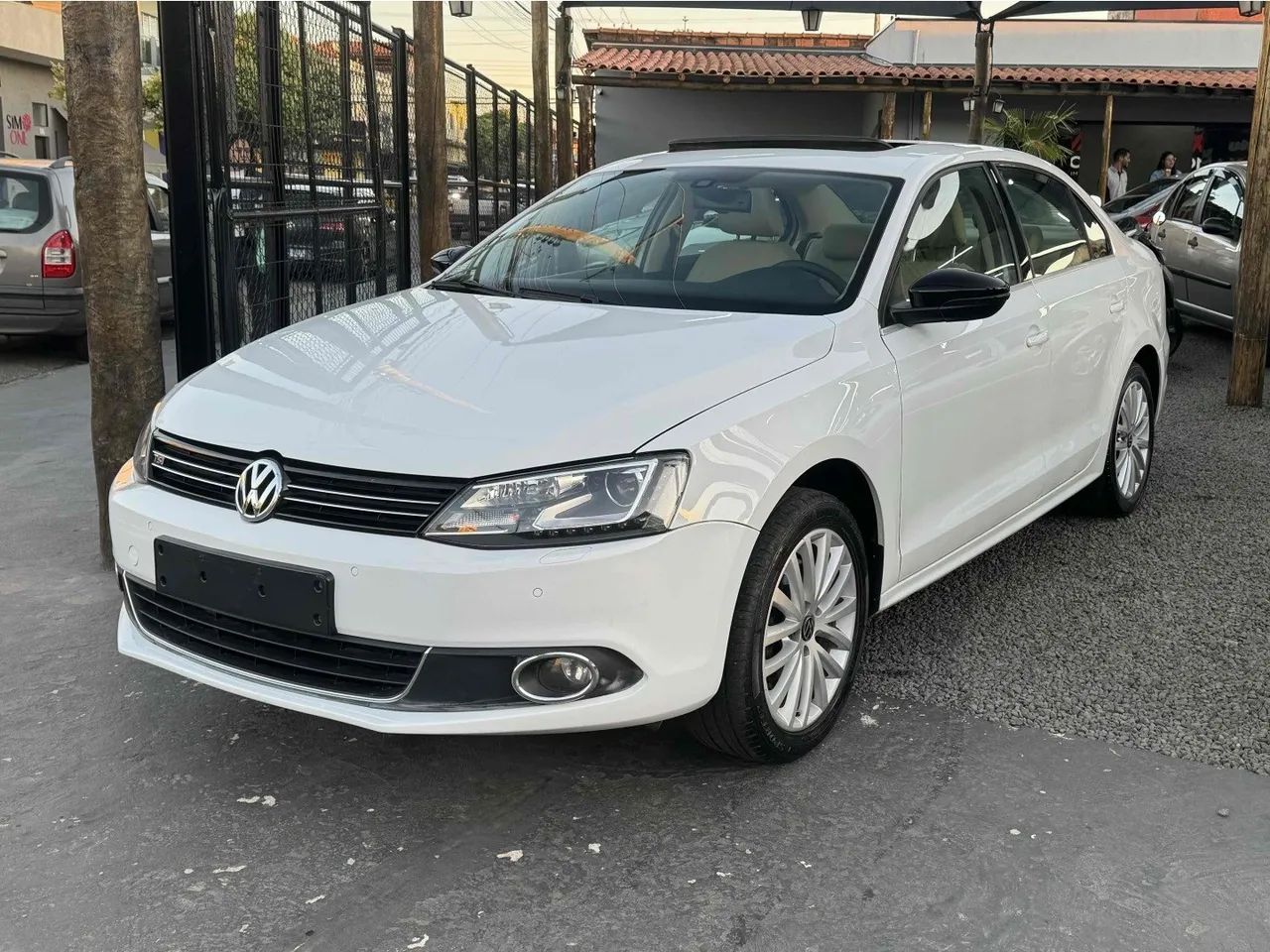 VOLKSWAGEN JETTA 2014 Usados e Novos