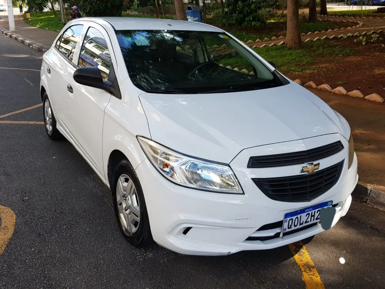 CHEVROLET ONIX 2018 Usados e Novos