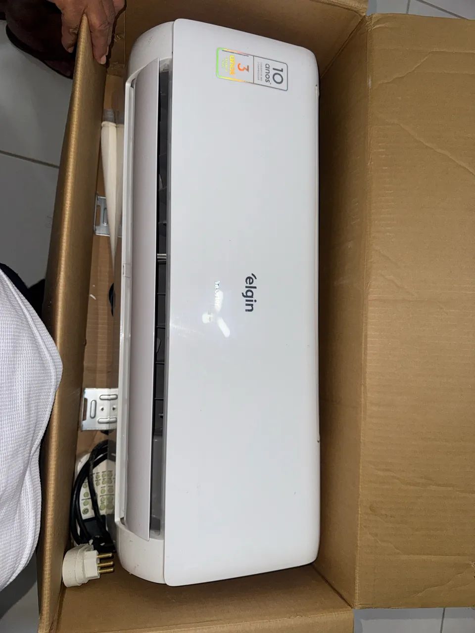 Ar Condicionado Split Elgin 9.000 BTUs Inverter Wi-Fi - Semi Novo - Ar ...