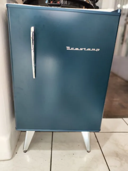 "frigobar retro azul" no Brasil