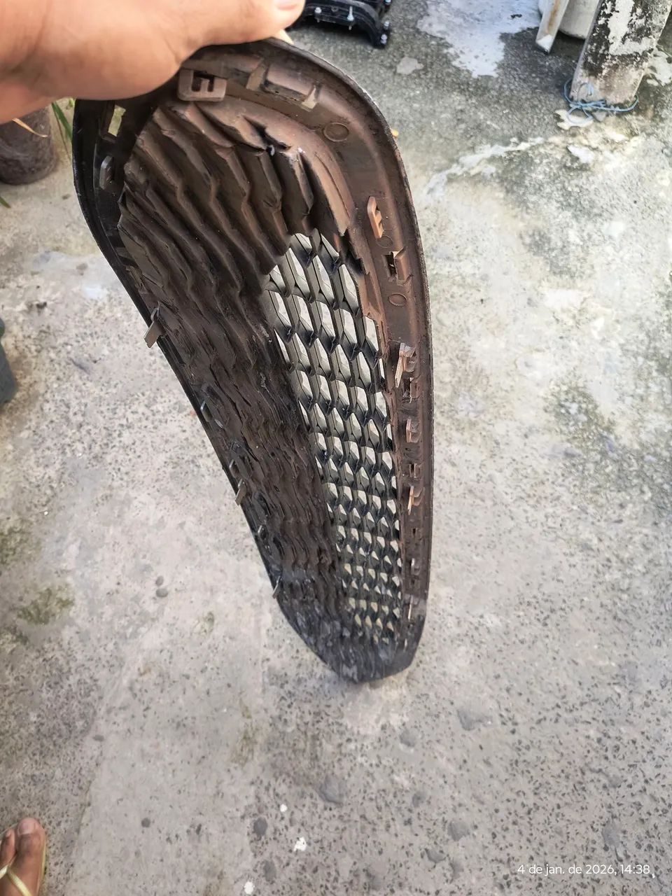 Grade Ford Ka e tampa do cabeçote do Ford Ka - Peças para tratores e ...