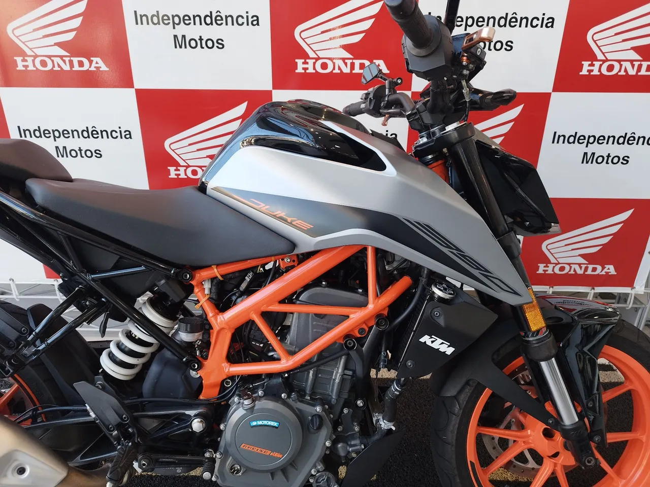 Motos KTM DUKE no Brasil