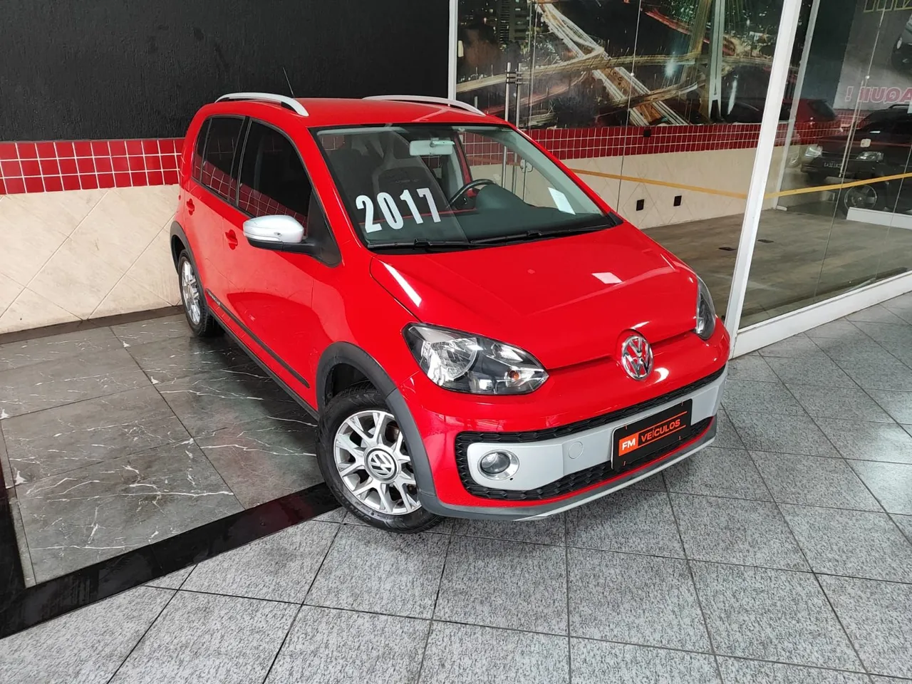 VOLKSWAGEN UP! Usados e Novos