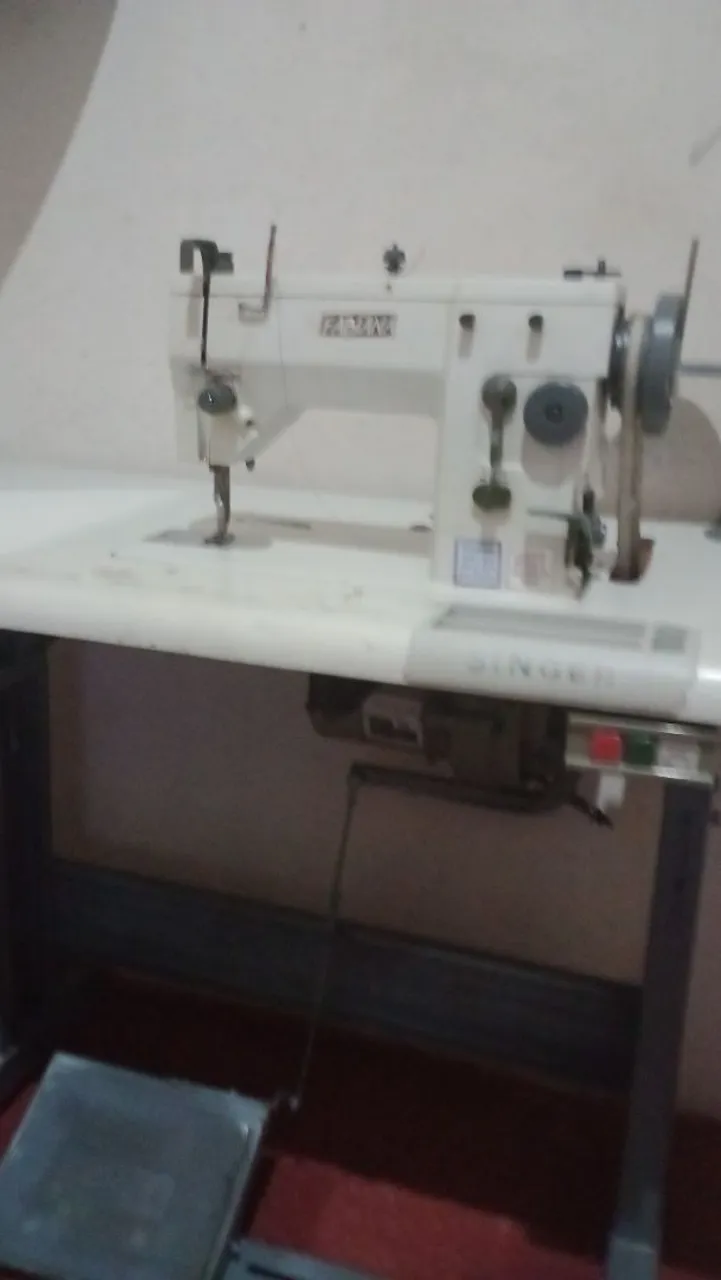 "maquina de costura singer semi industrial" no Brasil