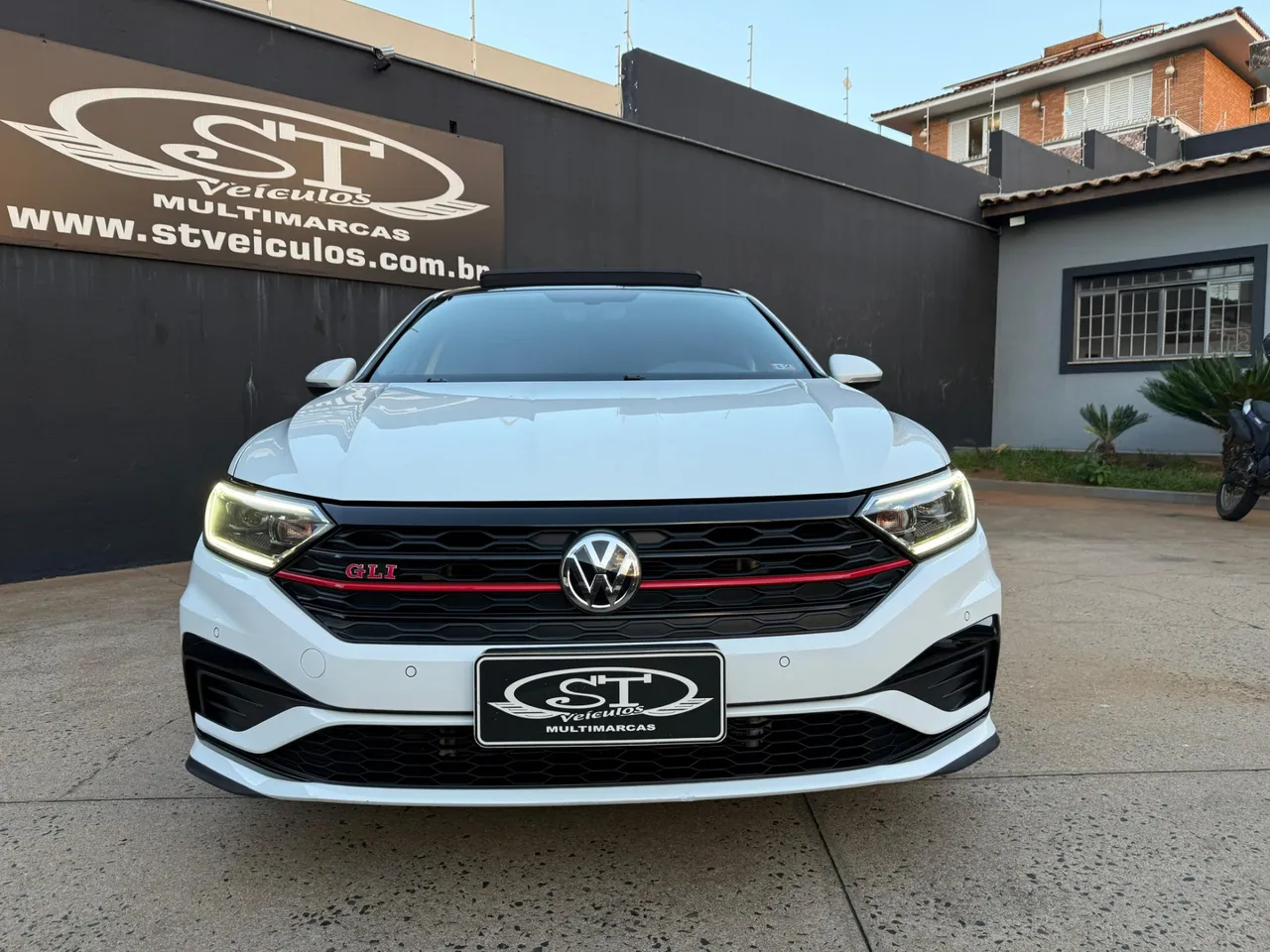 VOLKSWAGEN JETTA GLI 350 TSI 2.0 16V 4P AUT. Usados e Novos