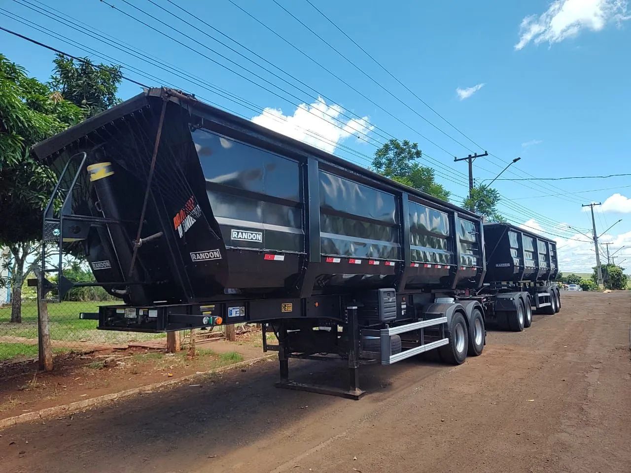Rodocacamba Randon 2021 - Caminhões - Abatiá 1371188347 | OLX