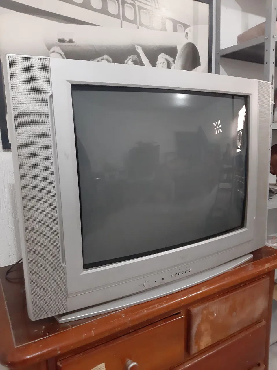 "tv de tubo" - TVs no Brasil
