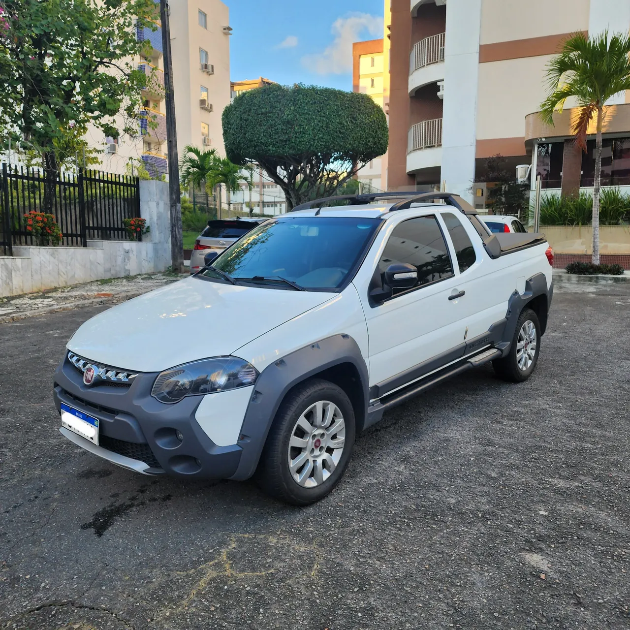 FIAT STRADA ADV.1.8 16V LOCKER DUAL. FLEX CE Usados e Novos