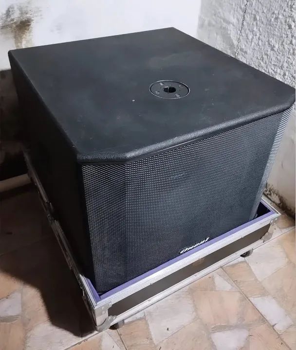 Caixa Subwoofer 18 Polegadas Oneal, Ativo com case de madeira e rodízio - Equipamentos e ...
