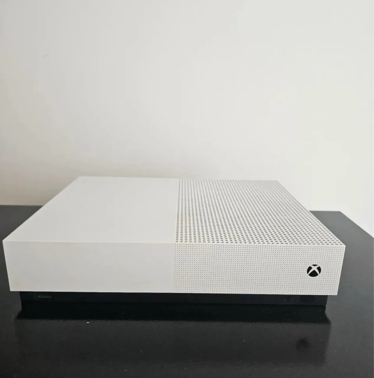"xbox one s all digital" - Consoles de Vídeo Game no Brasil
