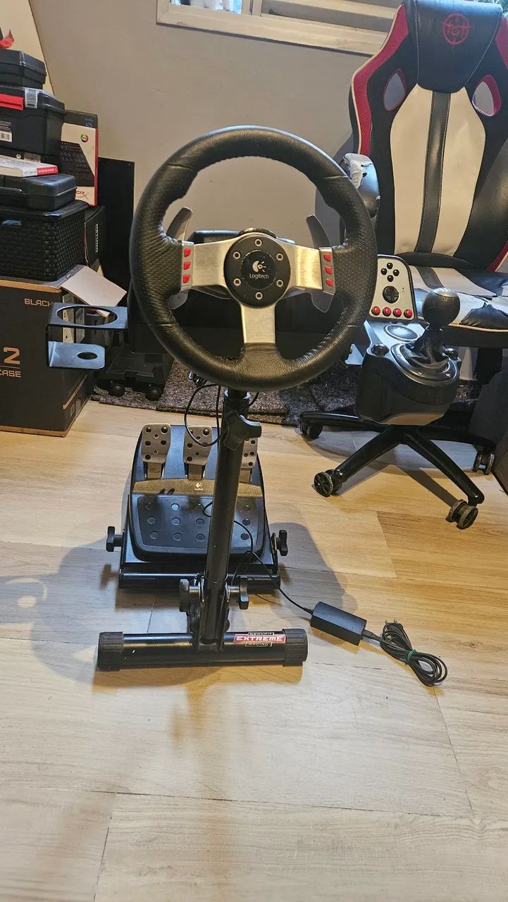 Volante Logitech G27 com Cockpit - Peças e Acessórios de Vídeo Game ...