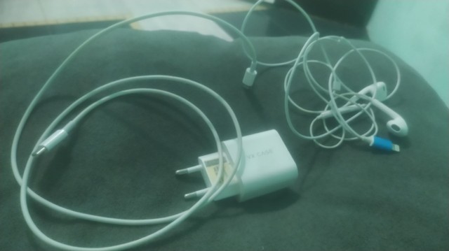 Fone e carregador original apple | +2384 anúncios na OLX Brasil