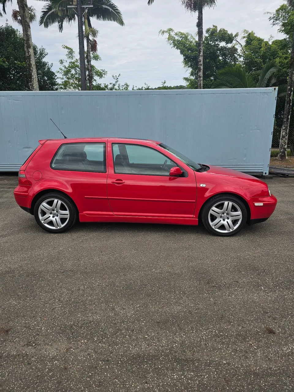 VOLKSWAGEN GOLF 2002 Usados e Novos