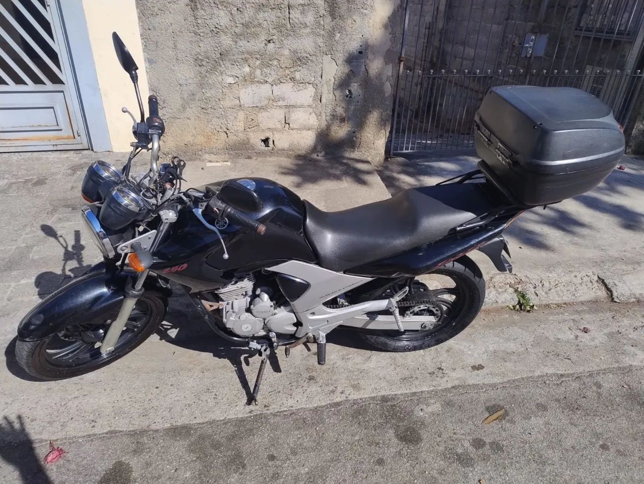 Motos YAMAHA FAZER 2008 no Brasil