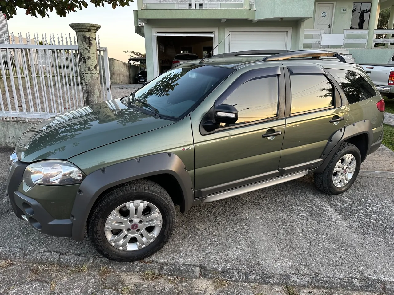 "palio weekend" - Carros Usados e Novos à venda