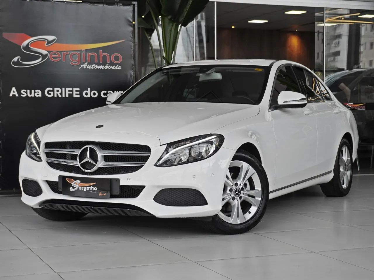 MERCEDES-BENZ C-180 2018 Usados e Novos