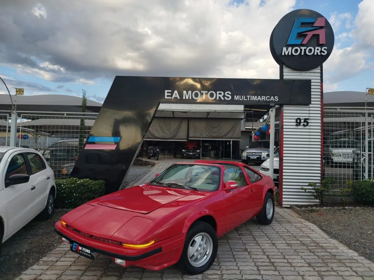 "carro miura" - Carros Usados e Novos à venda