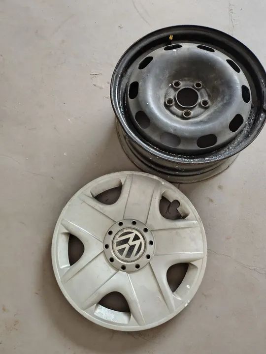 Jogo de rodas VW originais 15 polegadas 5 furos - Carros, vans e utilitários - André Carloni ...