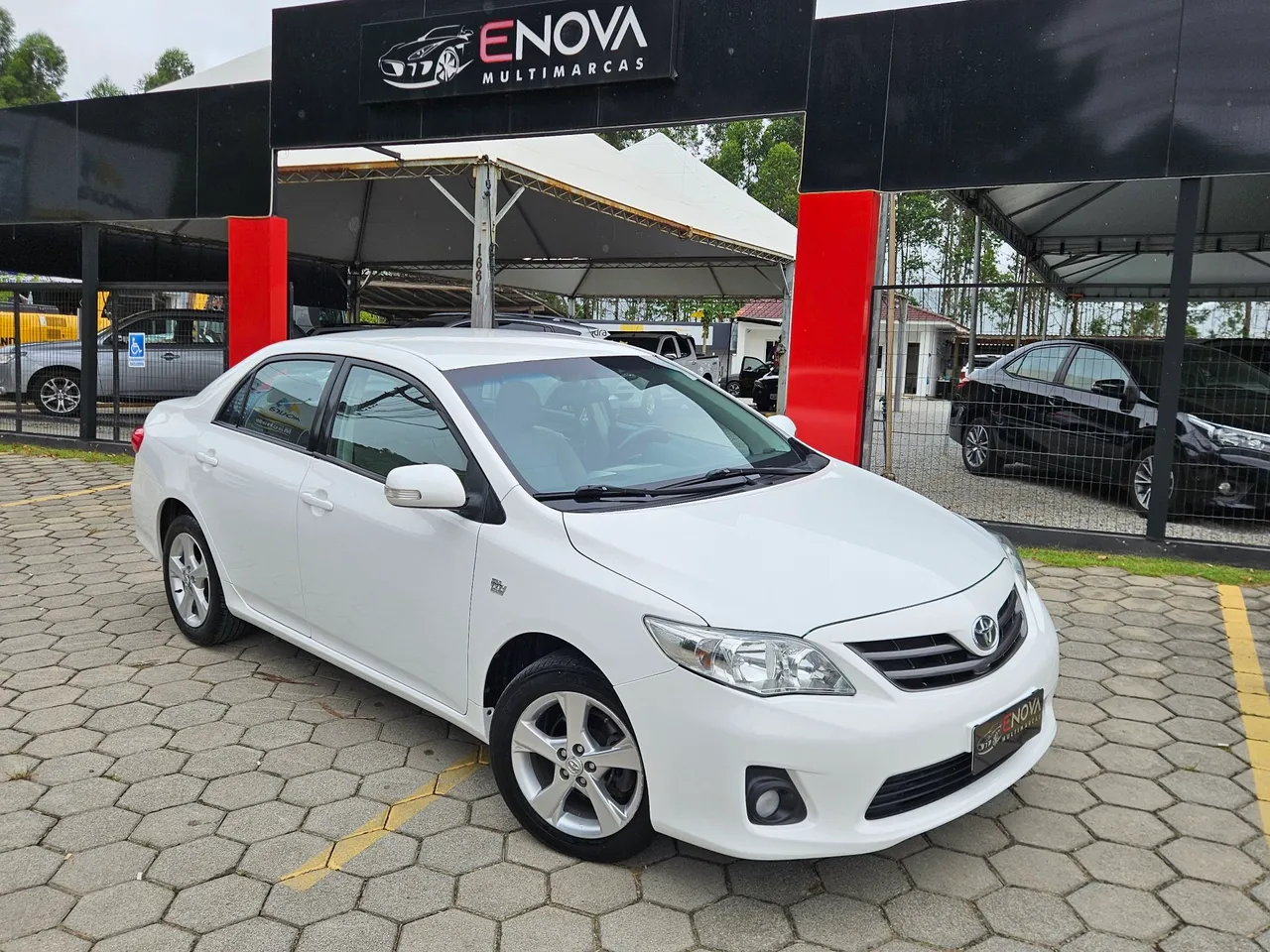 TOYOTA COROLLA 2013 Usados e Novos