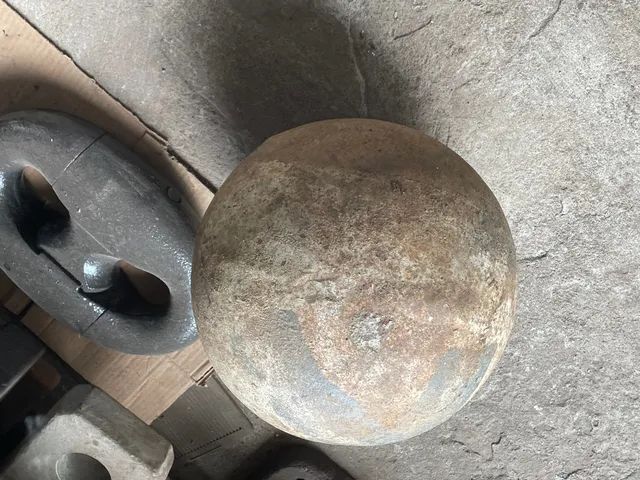 "bola de ferro" no Brasil