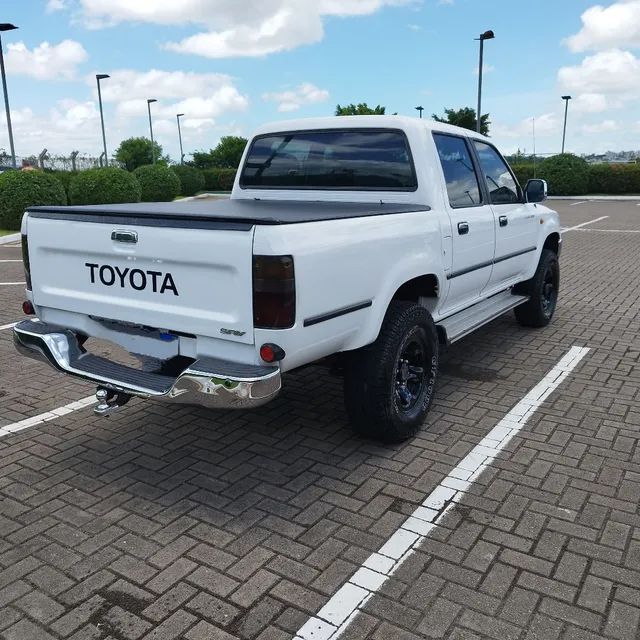 TOYOTA HILUX 2003 Usados e Novos