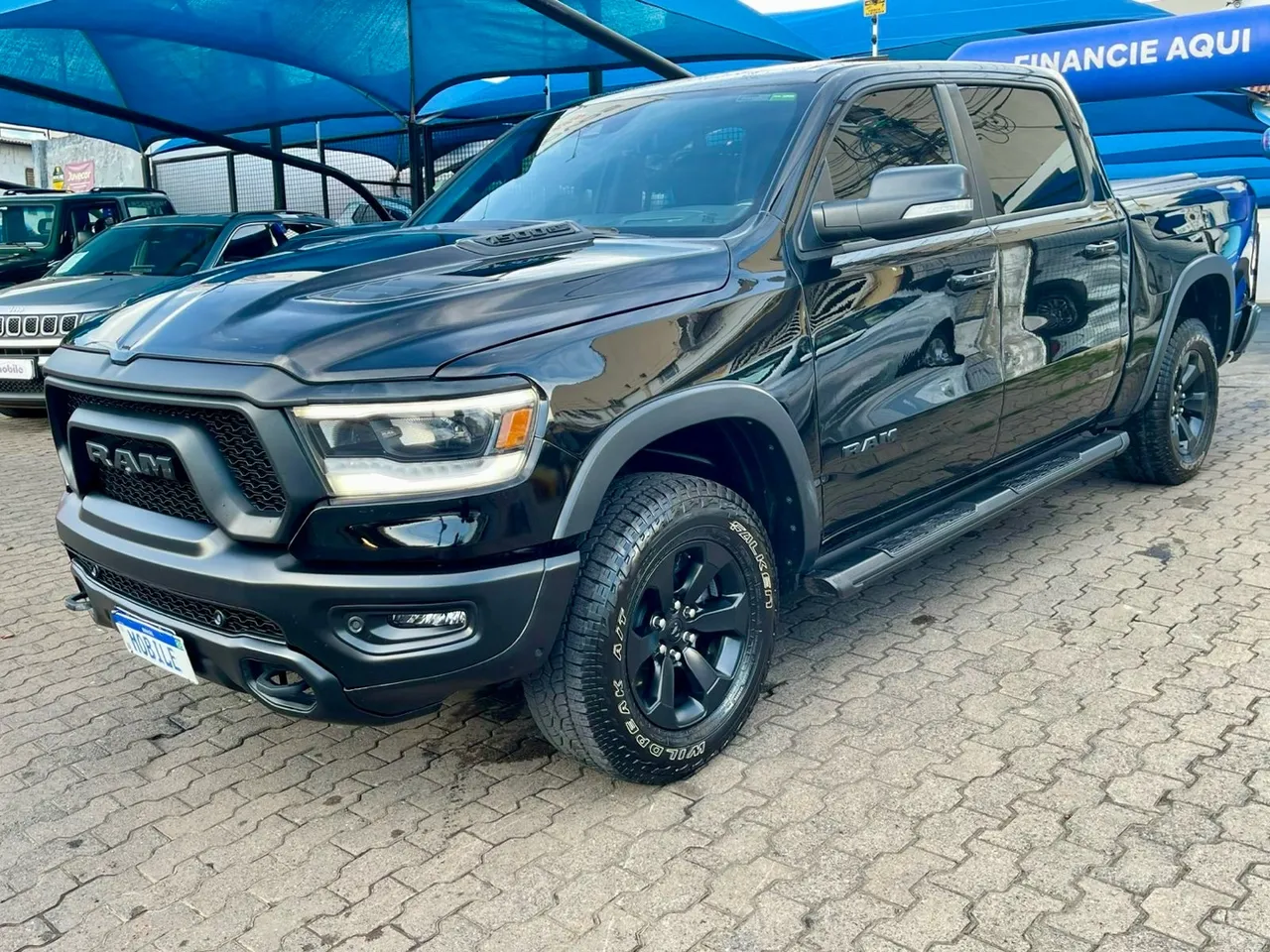 Ram 1500 REBEL 5.7 HEMI CD V8 4X4 AUT Usados e Novos