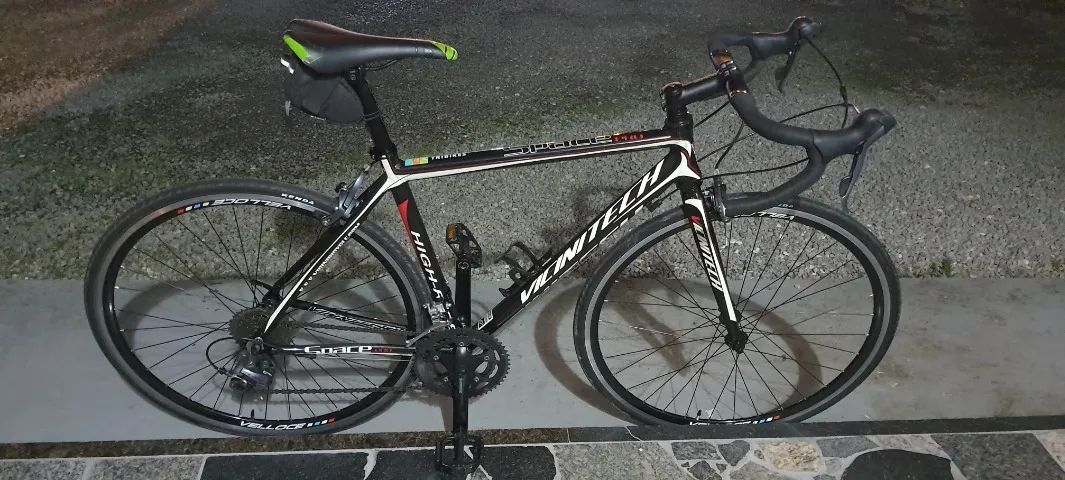 "quadro speed 32" no Brasil