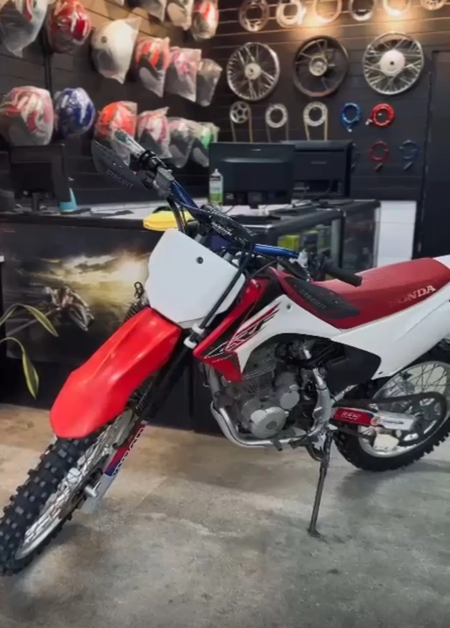 Motos HONDA CRF no Brasil
