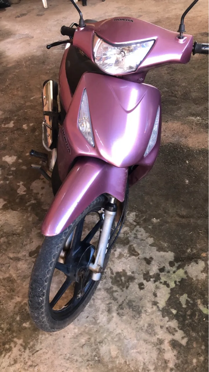 "moto rosa" no Brasil