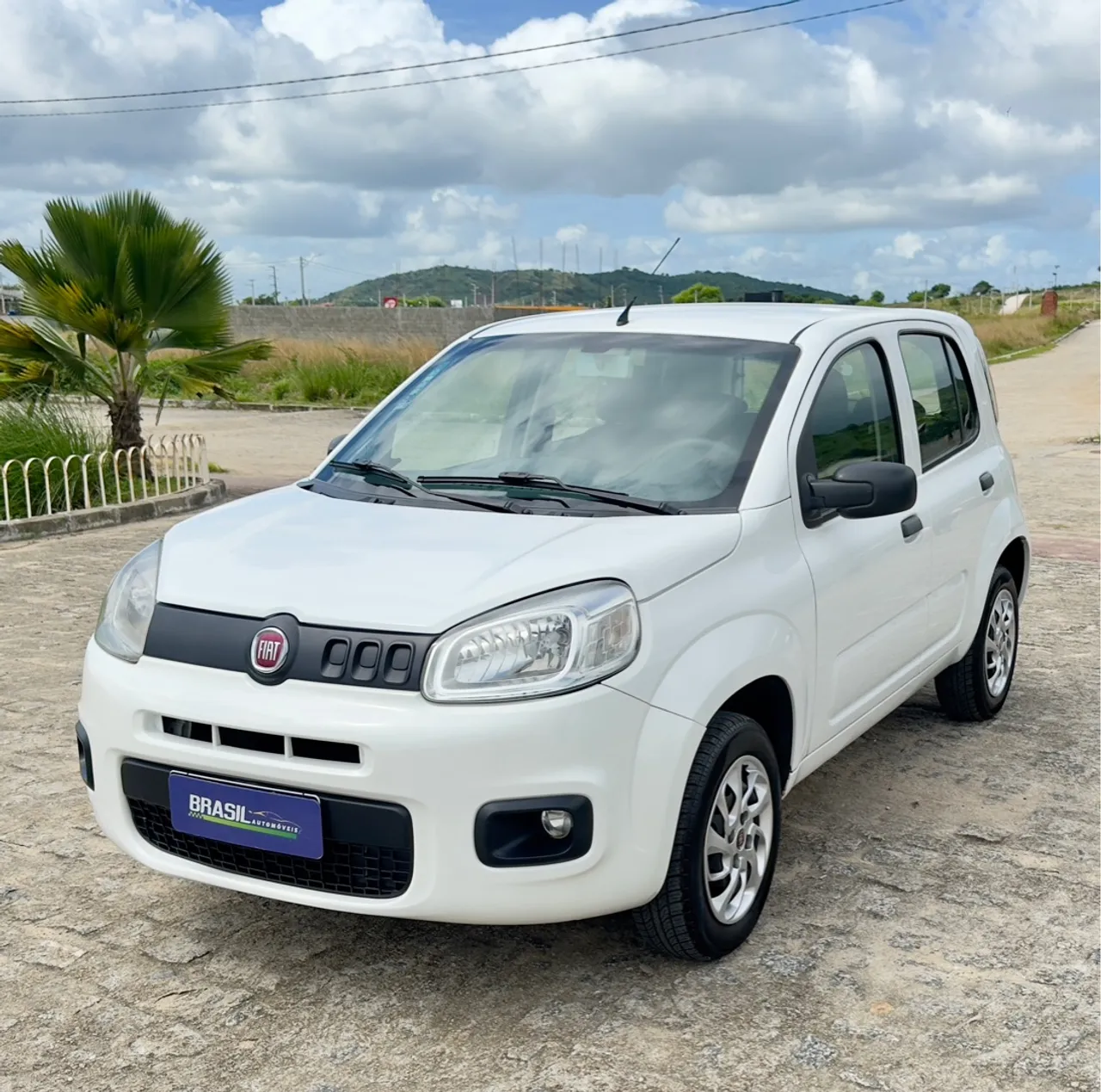 Fiat Uno 2016 Usados e Novos