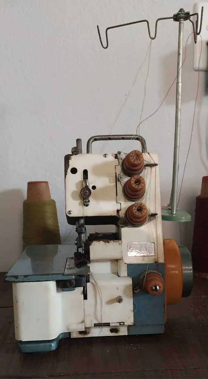 "maquinas de overlock" no Brasil