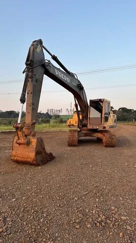 "volvo ec210b" no Brasil