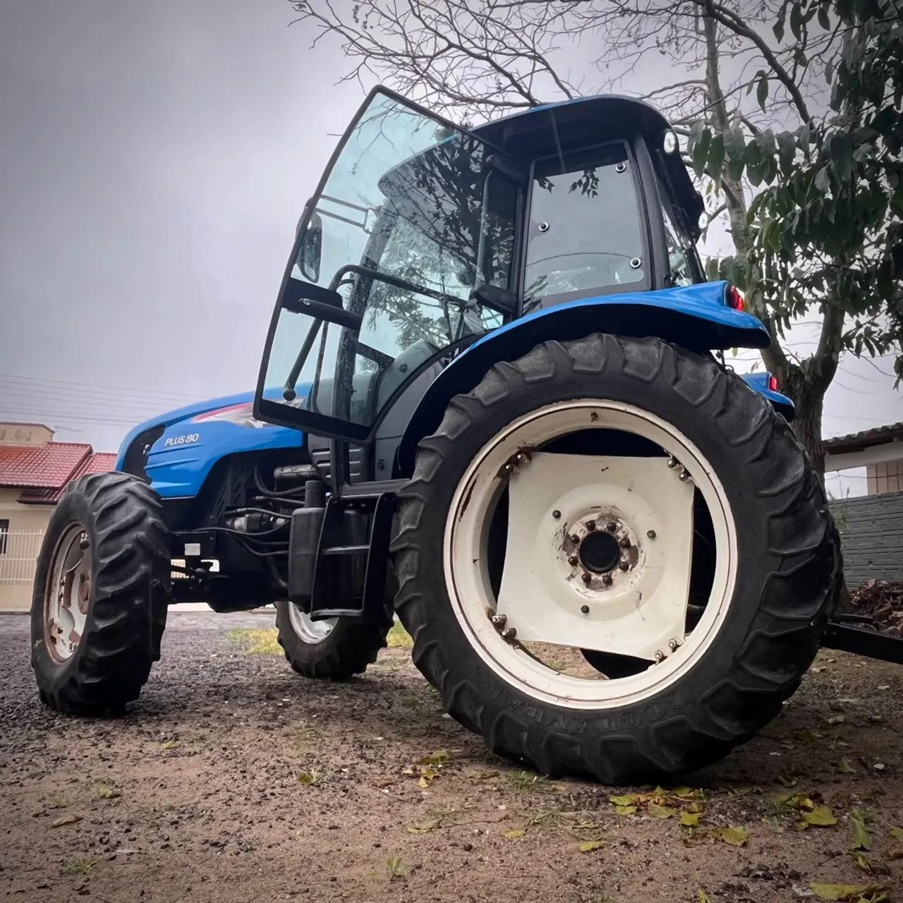 "trator ls plus 80" no Brasil