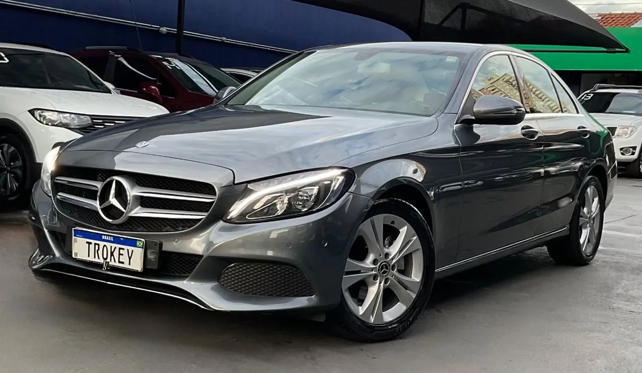 MERCEDES-BENZ C-180 2018 Usados e Novos