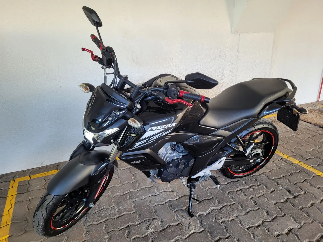 Motos YAMAHA FAZER no Brasil