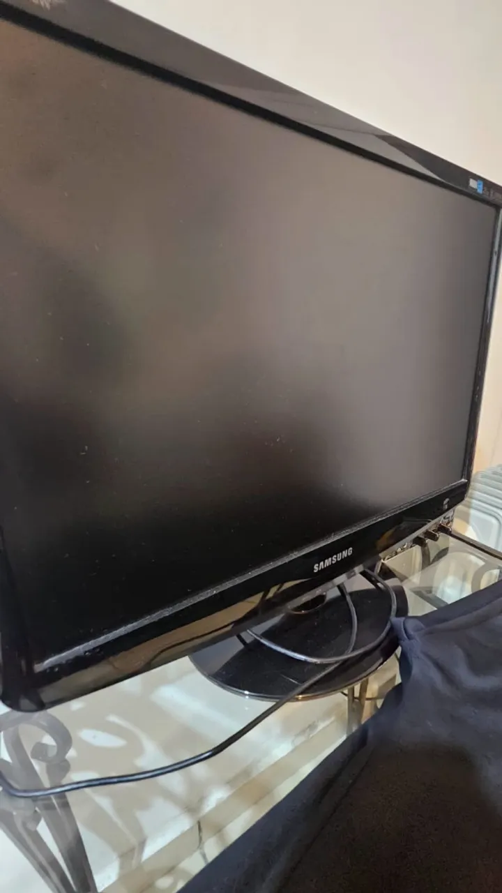 "monitores de 22 polegadas" - Monitores no Brasil