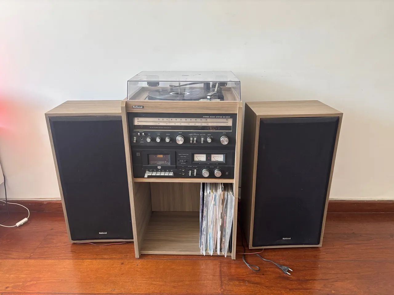 Vitrola Toca Discos National Stereo Music System MS-9900 - Aparelhos de ...