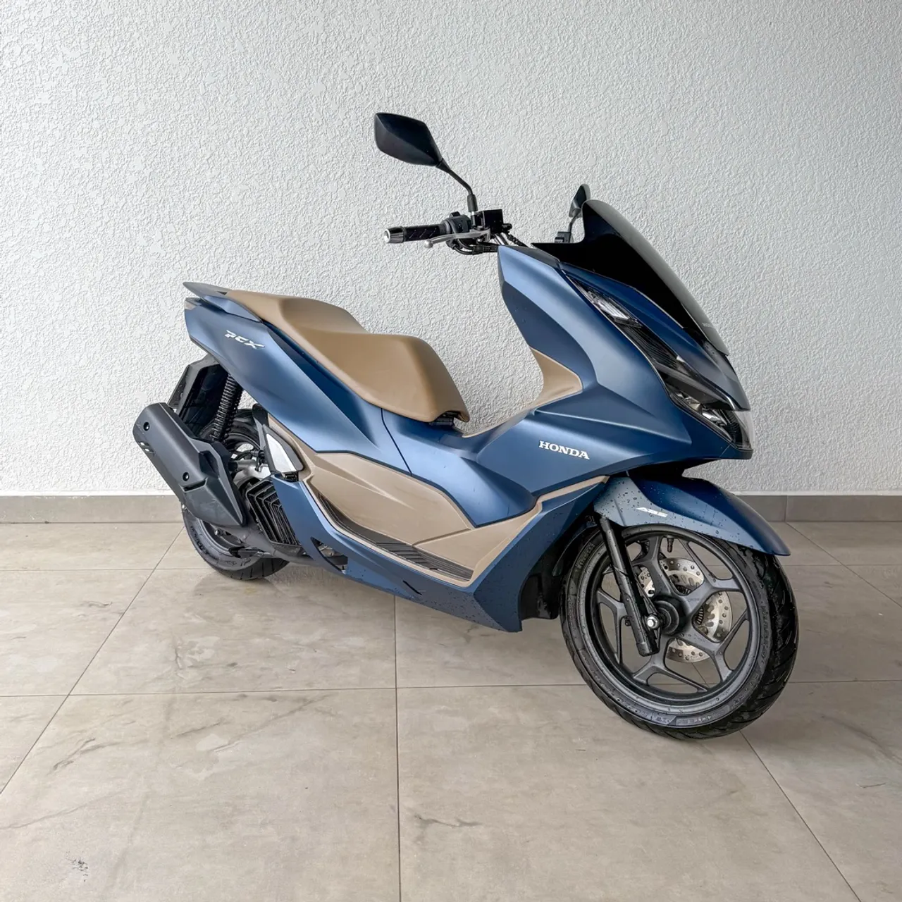 Motos HONDA PCX 2024 no Brasil