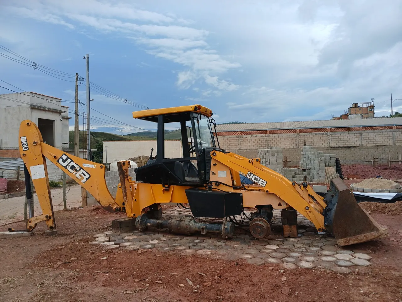 "retro escavadeira jcb 4x4" - Máquinas pesadas para construção no Brasil