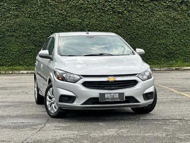 CHEVROLET ONIX 2018 Usados e Novos