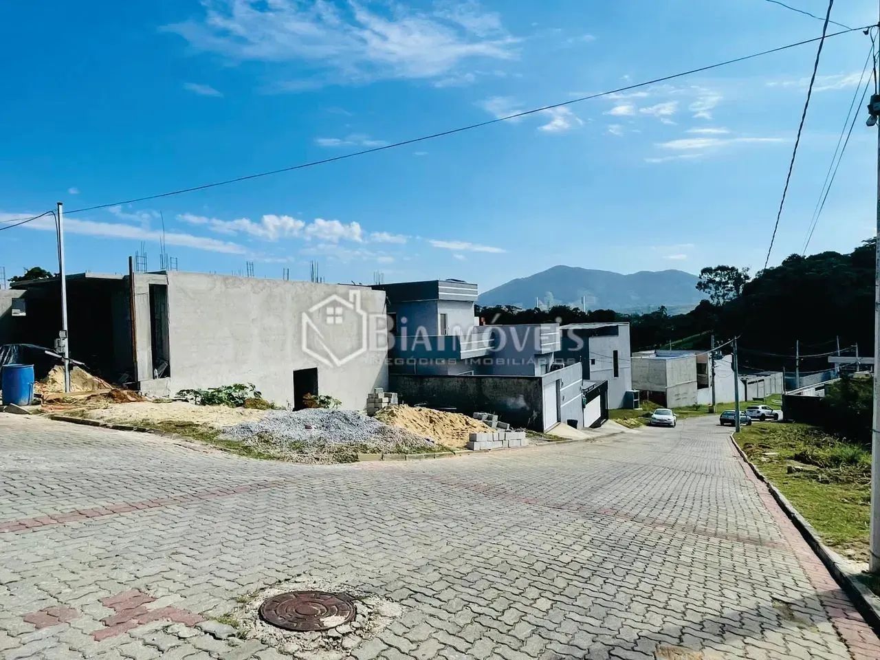 25 Mil de entrada - Terrenos com Infraestrutura Próximo Estr. Do ...