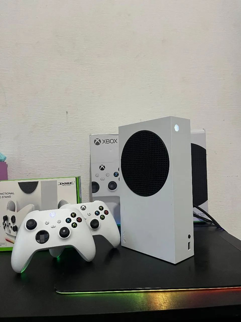 Xbox Series S 512GBssd + 2 Controles Originais C/ Base - Consoles de ...