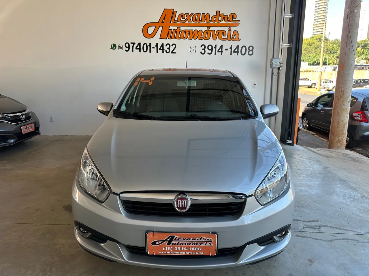 Fiat Grand Siena ESSENCE 1.6 FLEX 16V Usados e Novos